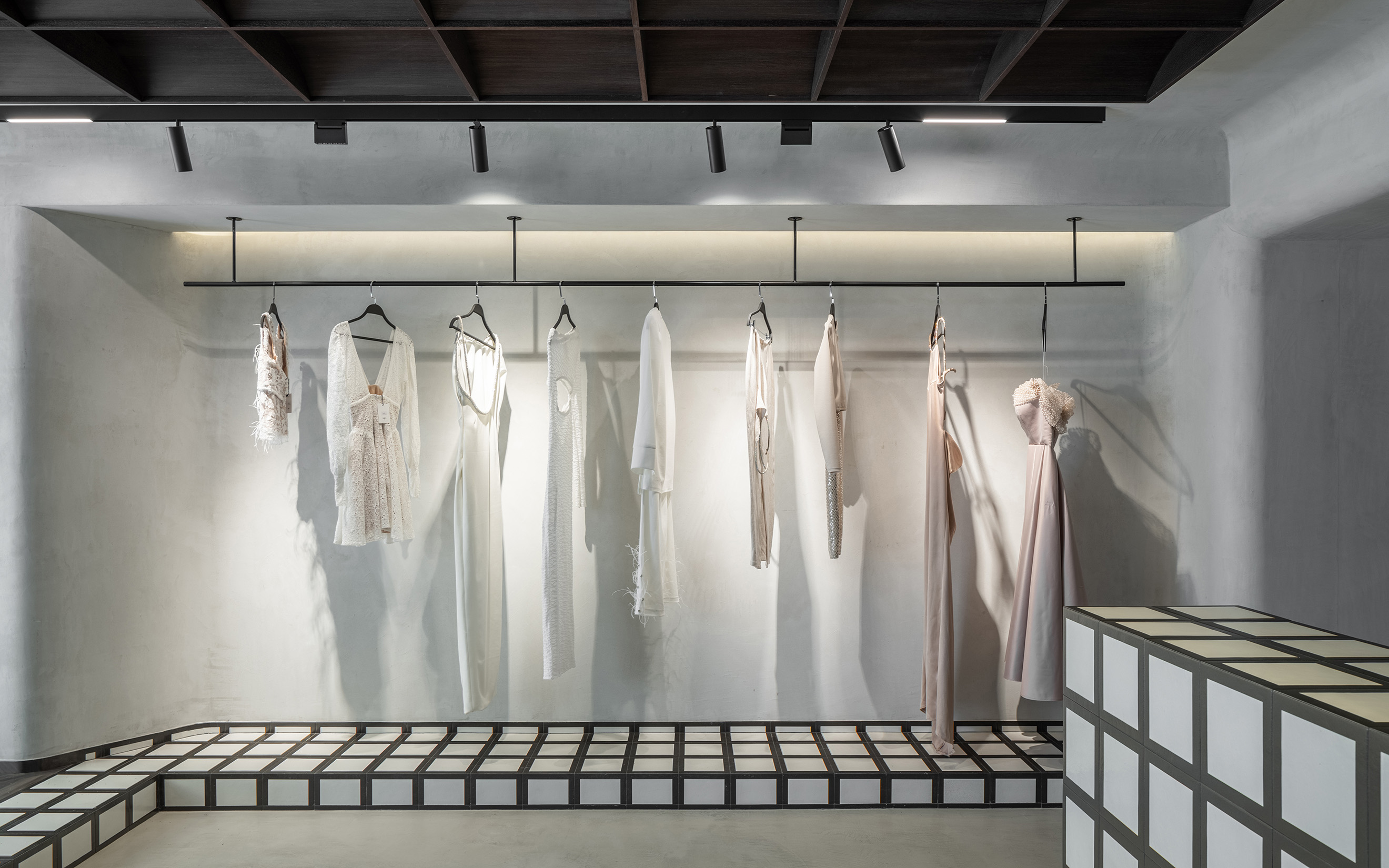 Diana Qerimi Showroom | Mutina